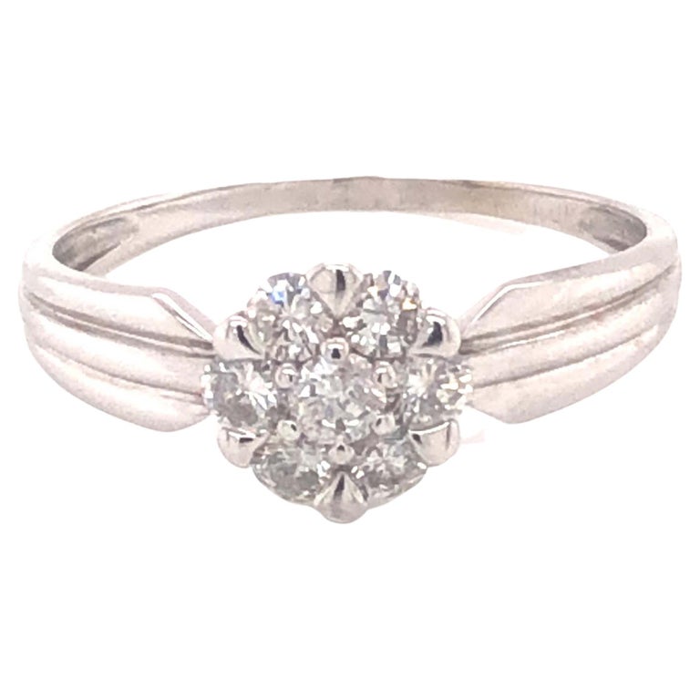 Diamond Flower Promise Ring, 14k White Gold For Sale at 1stDibs