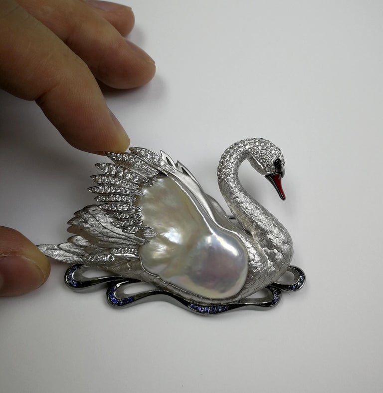 Diamond Freshwater Pearl 18 Karat White Gold Swan Brooch For Sale at ...