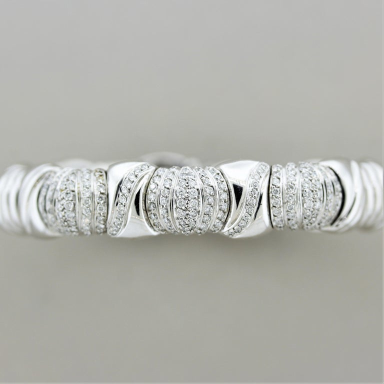 Diamond Gold Cuff Bracelet For Sale at 1stDibs
