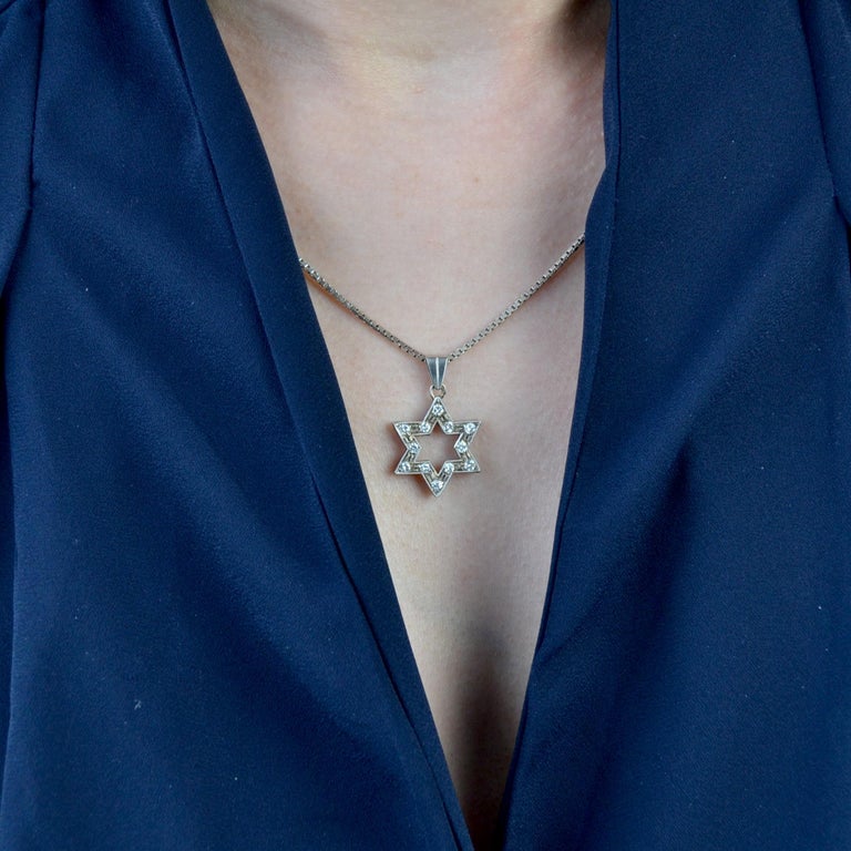 Diamond Gold Star Pendant with Chain For Sale at 1stDibs