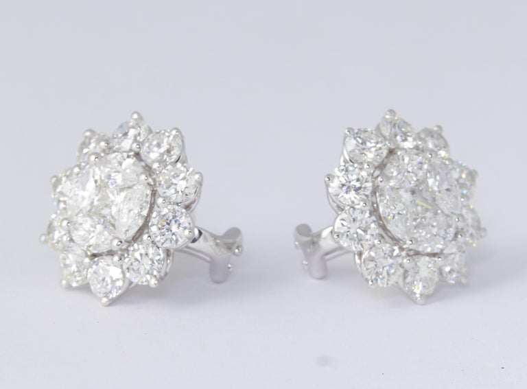 Diamond Illusion Stud Earrings For Sale at 1stDibs