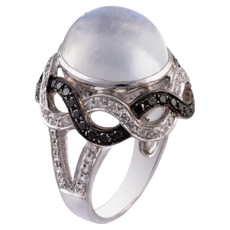 18k gold Diamond Moon Stone Ring For Sale at 1stDibs