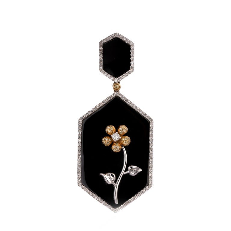 Diamond Onex Pendant in 18k gold For Sale at 1stDibs