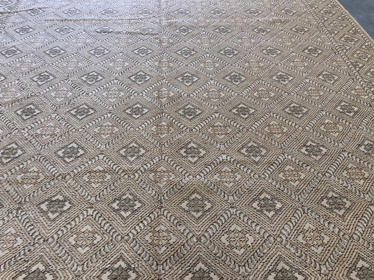 Diamond Pattern Rug For Sale at 1stDibs