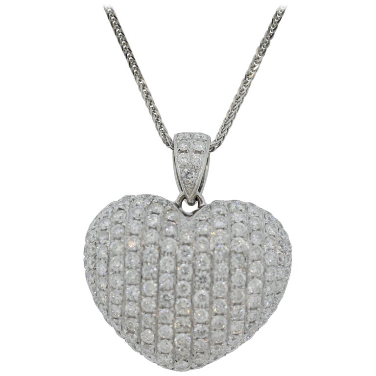Diamond Pave Gold Heart Pendant For Sale at 1stDibs