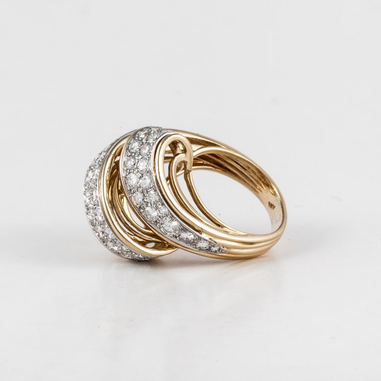 Diamond Ribbon Ring in 18K Gold For Sale at 1stDibs