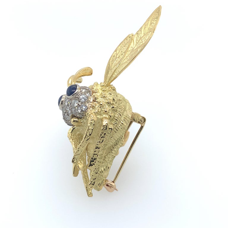 Diamond Sapphire and Gold Bumble Bee Brooch For Sale at 1stDibs