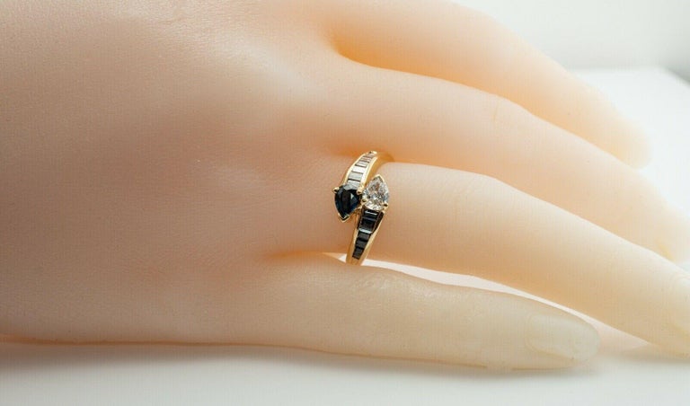 Diamond Sapphire Ring Bypass 18K Gold CCC For Sale at 1stDibs