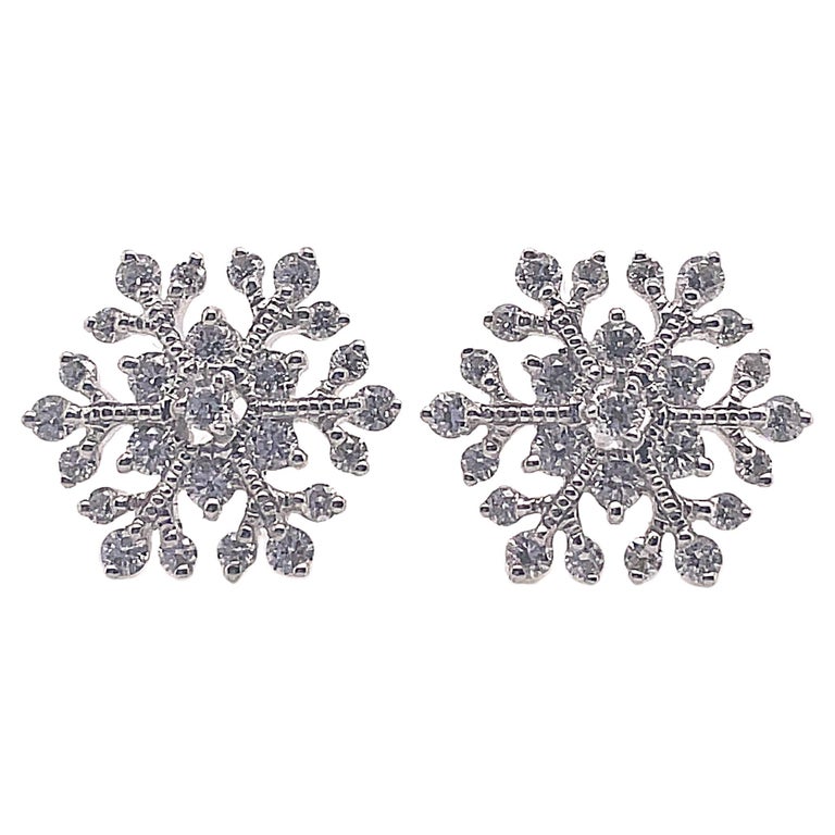Diamond Snowflake Stud Earrings 18 Karat White Gold For Sale at 1stDibs