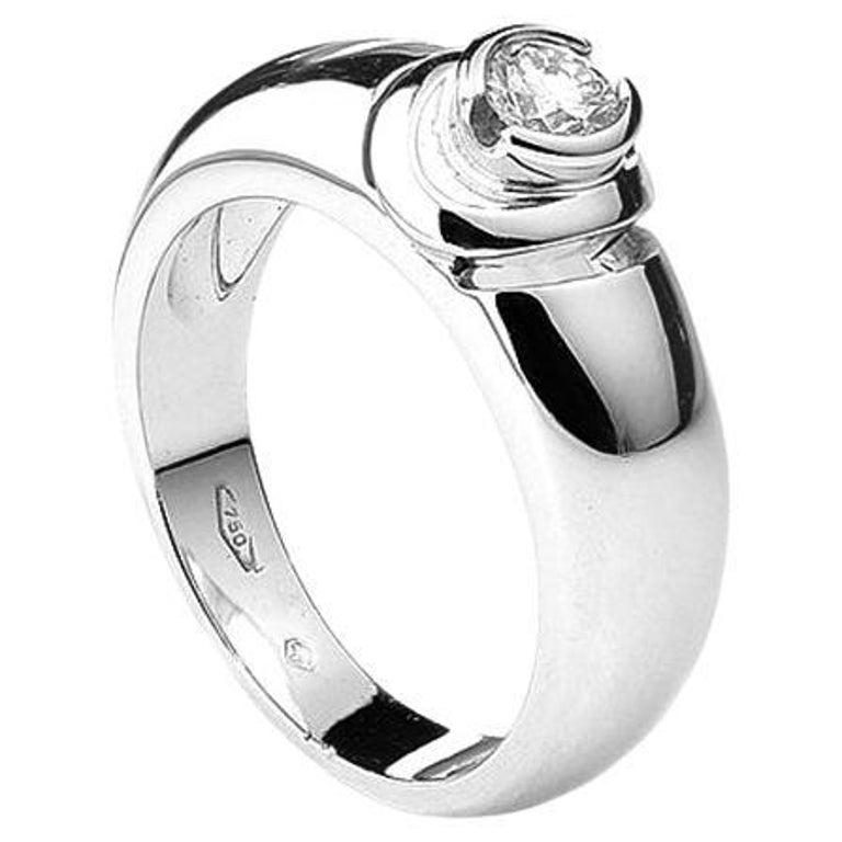 Diamond Solitaire Ring For Sale at 1stDibs