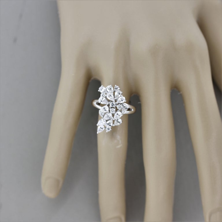 Diamond Spray Gold Cluster Ring For Sale at 1stDibs