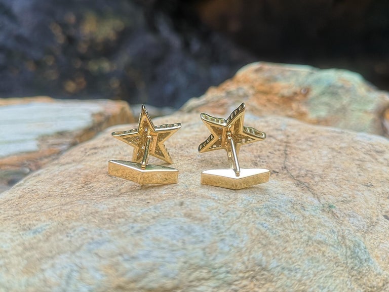 Diamond Star Cufflinks Set in 18 Karat Gold Settings For Sale at 1stDibs