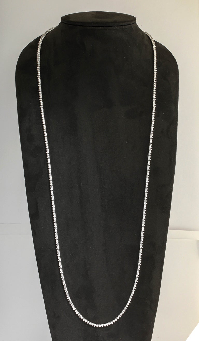 Diamond Straight Line Necklace 18 Carat F-G SI1-SI2 For Sale at 1stDibs