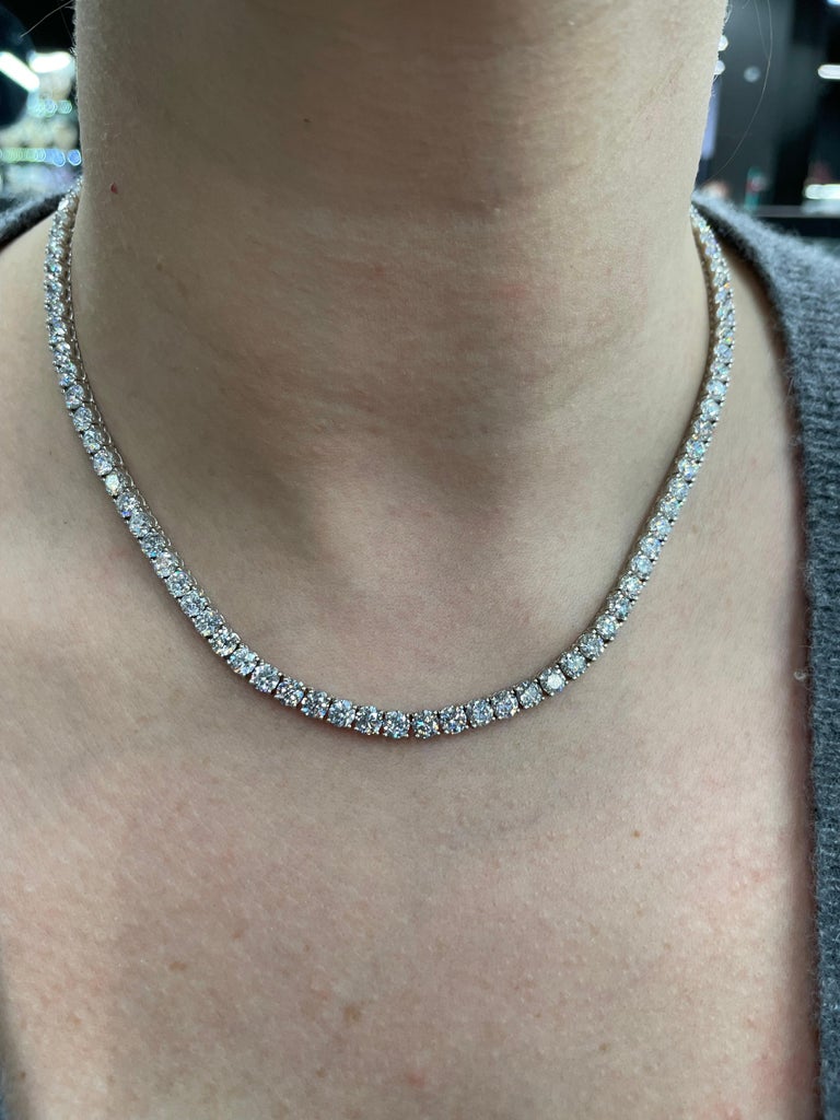 Diamond Straight Line Necklace 25.85 Carats Average 0.25cts 18 Karat ...