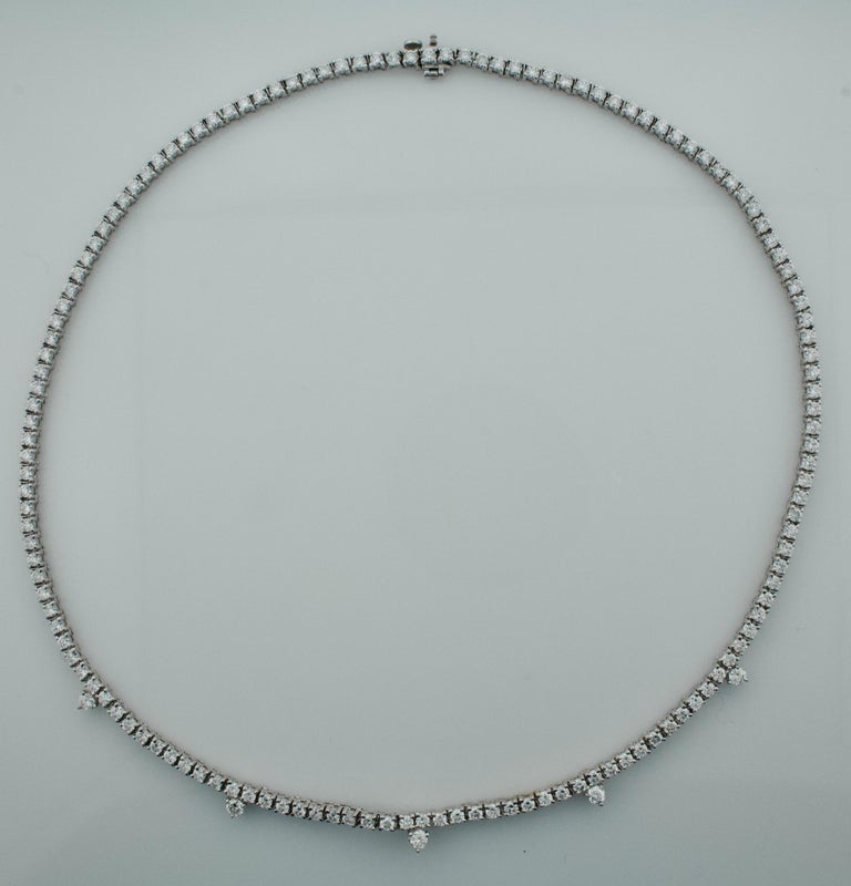 Diamond Straight Line Necklace in 18 Karat 7.61 Carat For Sale (Free ...