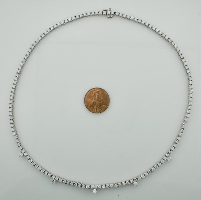 Diamond Straight Line Necklace in 18 Karat 7.61 Carat For Sale (Free ...