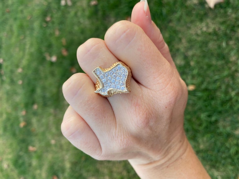 Diamond Texas State Ring, 14K Yellow Gold, Large Gent's For Sale at 1stDibs