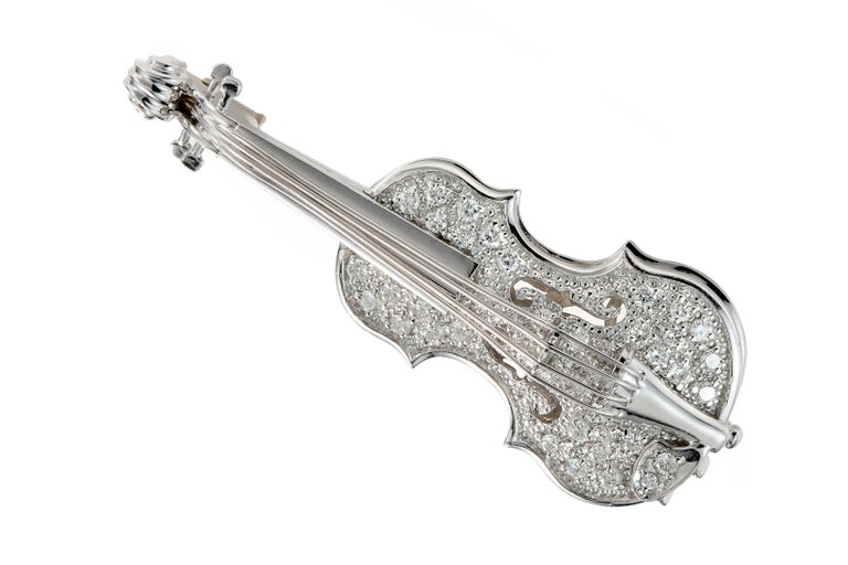 Diamond Violin Pin in 18 Karat Gold For Sale at 1stDibs