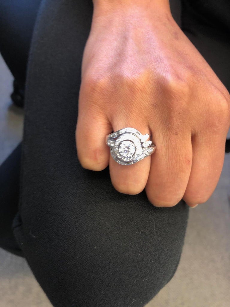 Unique Diamond Cocktail Ring in 18 Karat White Gold For Sale at 1stDibs