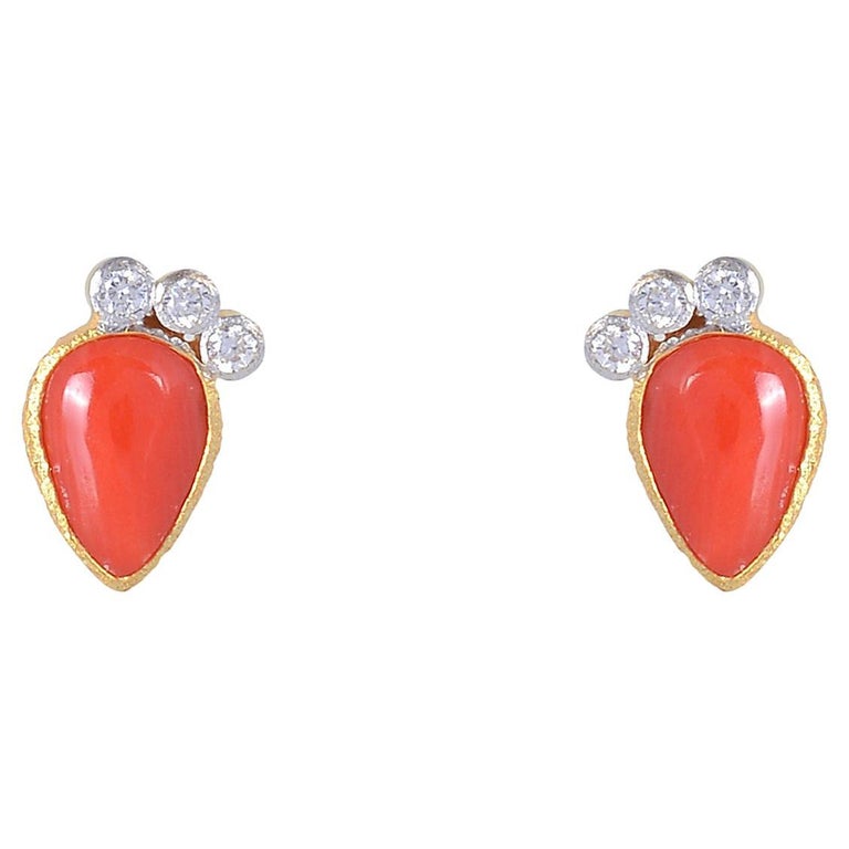 18k gold 0.10cts Diamond with 1.07cts Coral Earring For Sale at 1stDibs