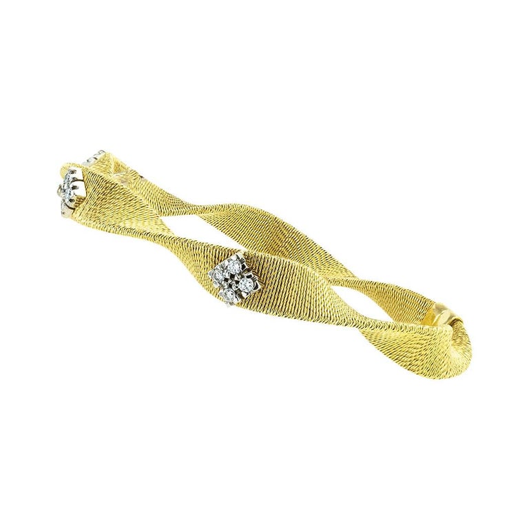 Diamond Yellow Gold Ribbon Bangle Bracelet For Sale at 1stDibs