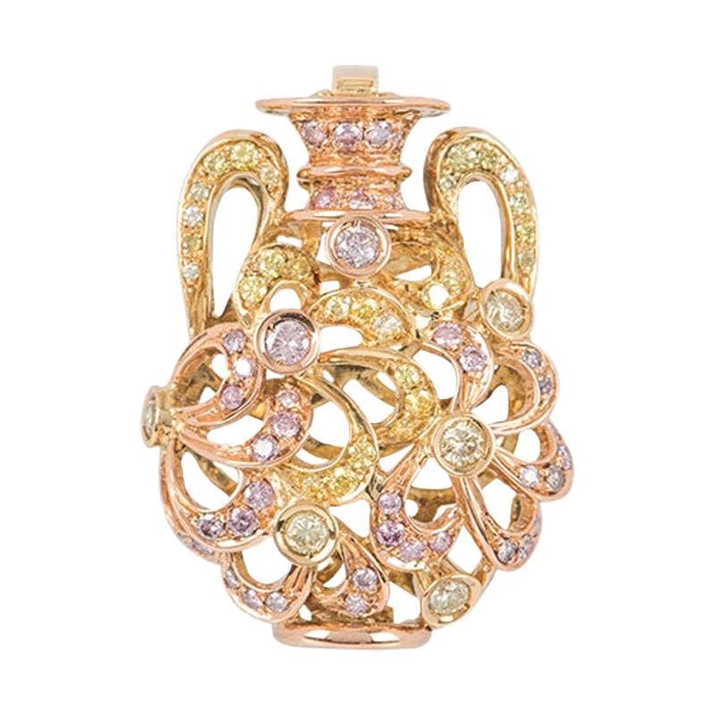 LALIQUE Psyche's Wings Pendant Yellow Gold For Sale at 1stDibs ...