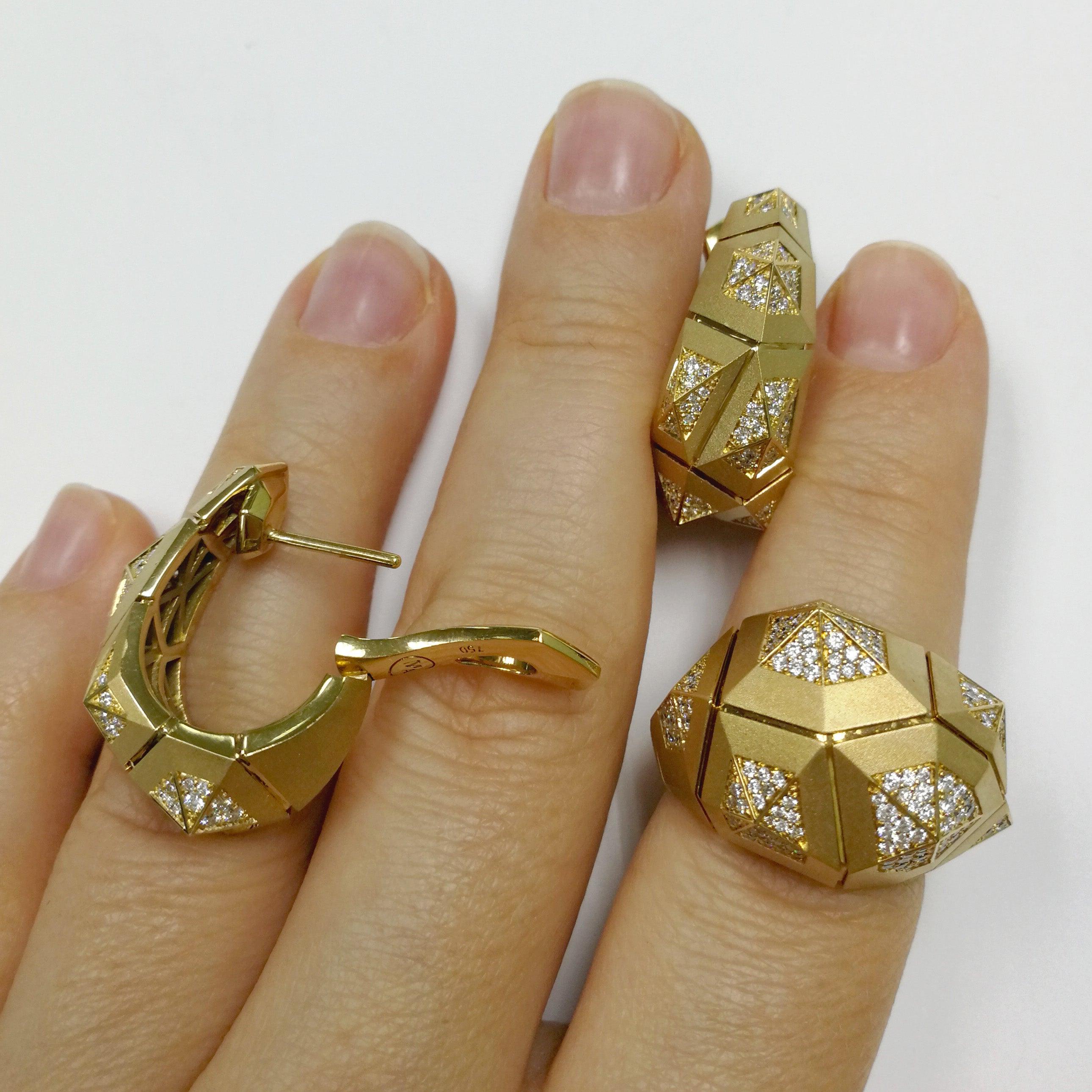 Customizable Diamonds 18 Karat Yellow Matte Gold Geometry Big Suite For ...