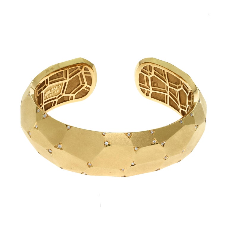 Diamonds 18 Karat Yellow Matte Gold Geometry Small Bracelet For Sale at 1stDibs