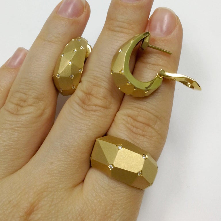 Customizable Diamonds 18 Karat Yellow Matte Gold Geometry Small Suite ...