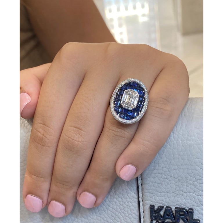 Diamonds and Sapphire 18kt White Gold illusion Ring For Sale at 1stDibs