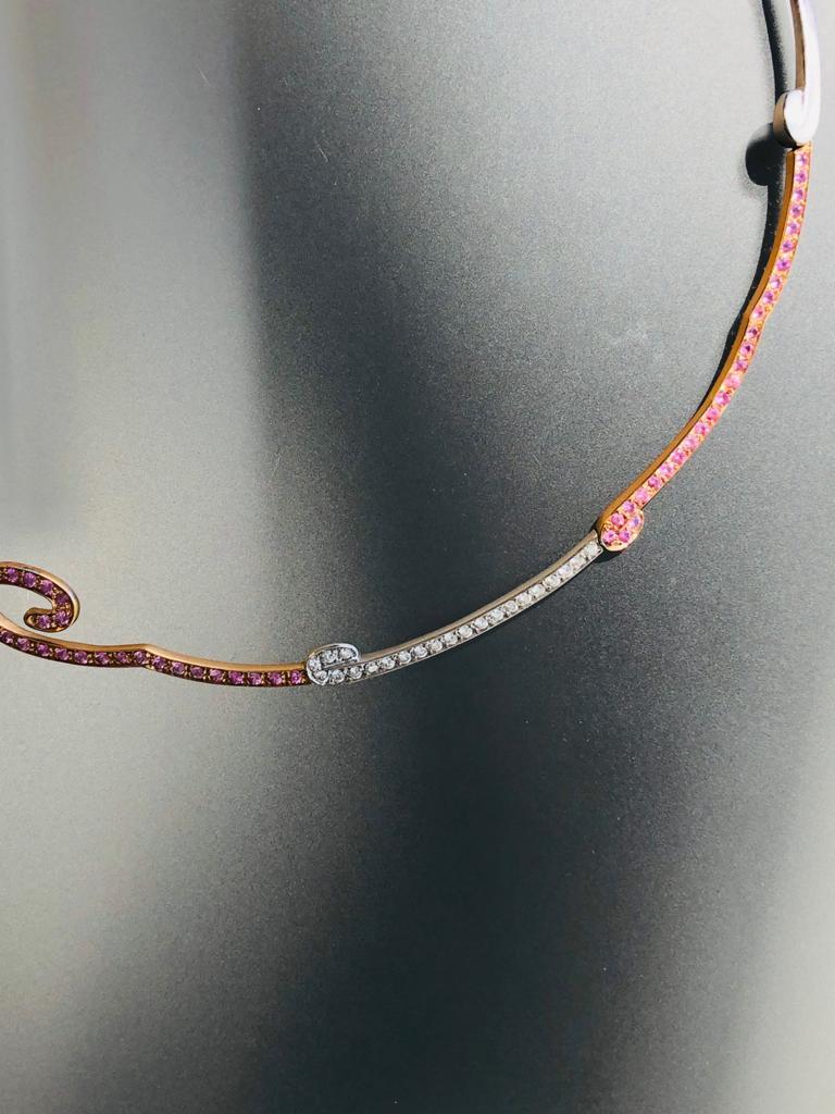 Collier ras du cou en or 18 carats avec diamants et saphirs roses à ...