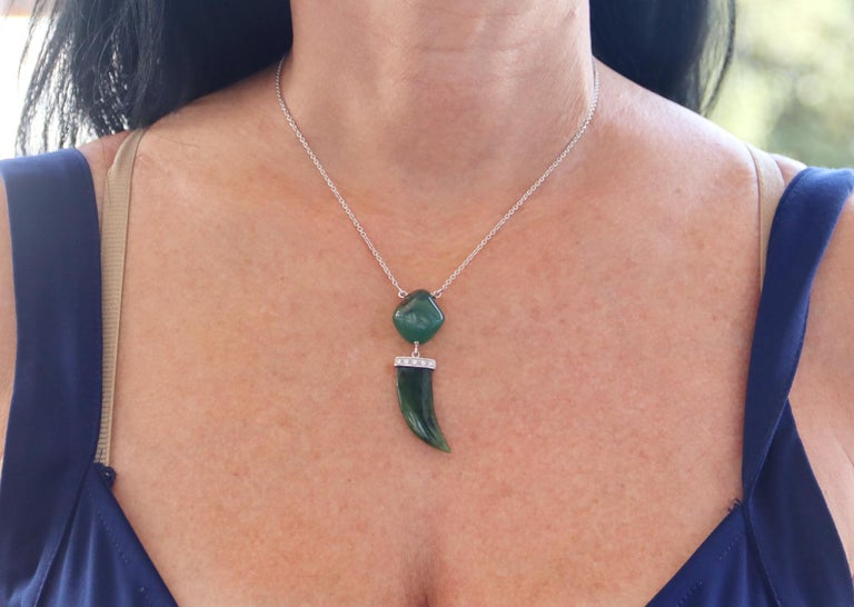 Diamonds Jade Horn 18 Karat White Gold Pendant Necklace For Sale at 1stDibs