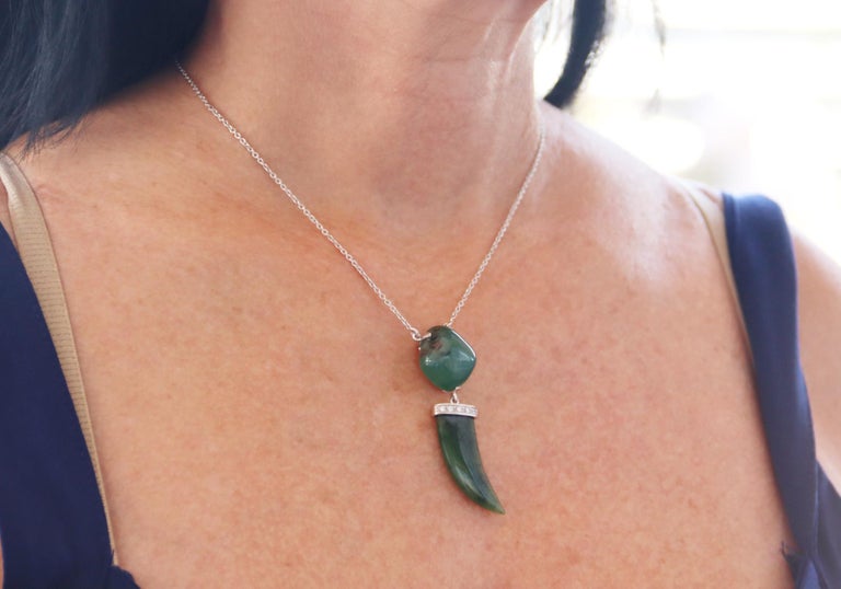 Diamonds Jade Horn 18 Karat White Gold Pendant Necklace For Sale at 1stDibs