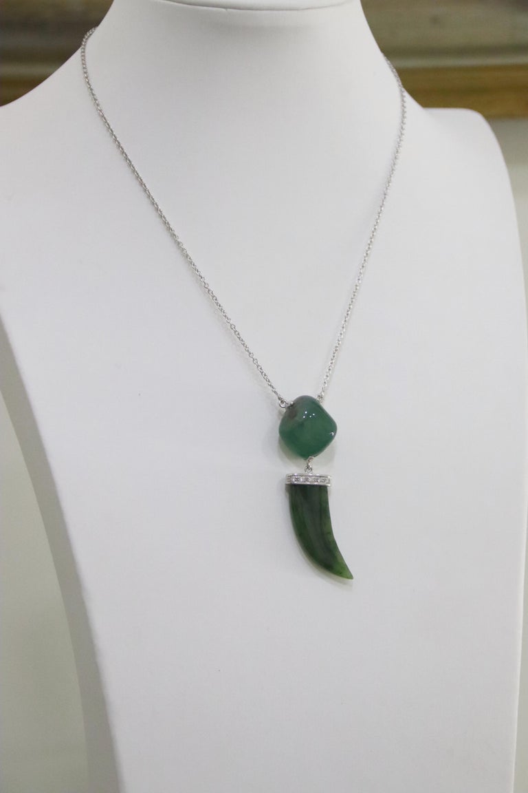 Diamonds Jade Horn 18 Karat White Gold Pendant Necklace For Sale at 1stDibs
