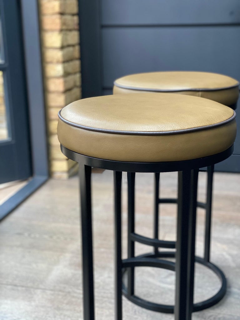 Diana Bar Stool Circular in Steel Powder-Coated and Mousse Tan Leather ...