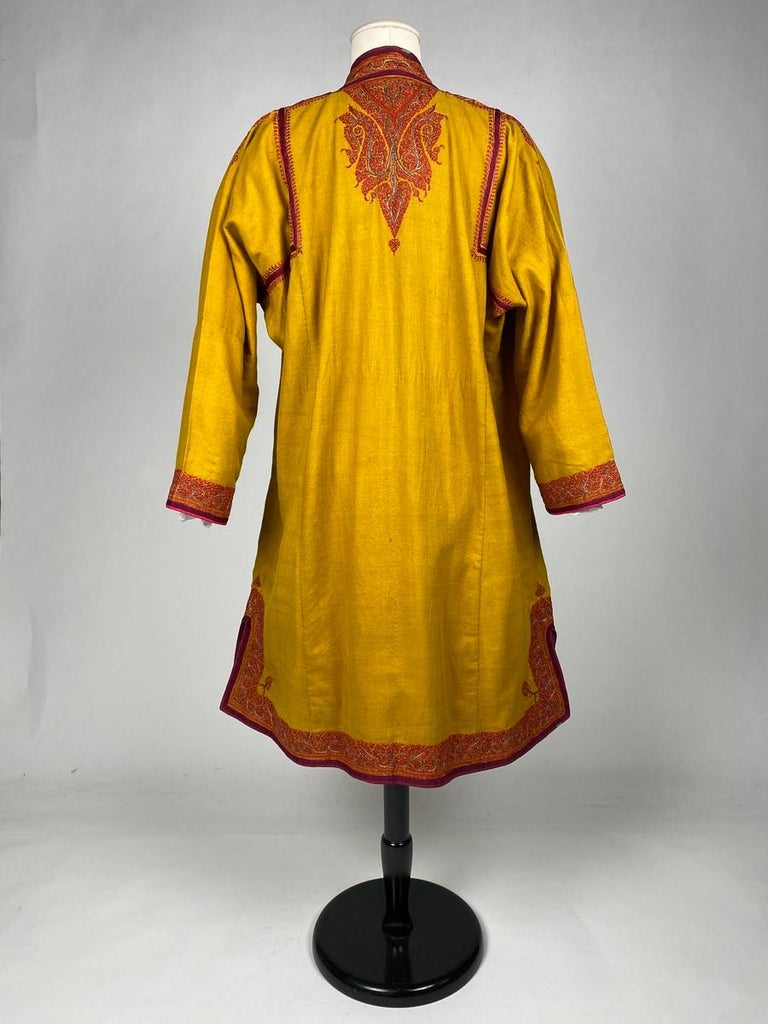 Dignitary coat or Choga in Safran Pashmina - India Punjab 19th century ...