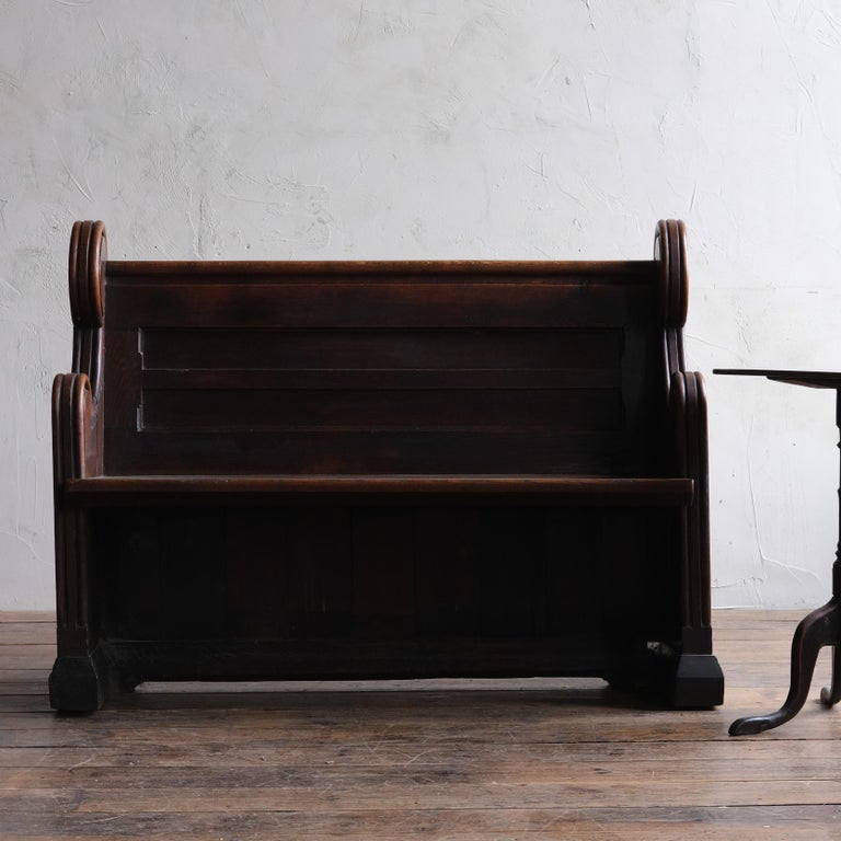 Diminutive 19th Century Oak Pew For Sale at 1stDibs