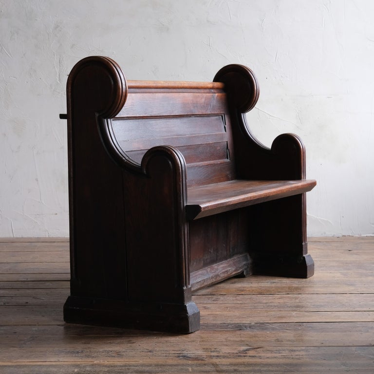 Diminutive 19th Century Oak Pew For Sale at 1stDibs