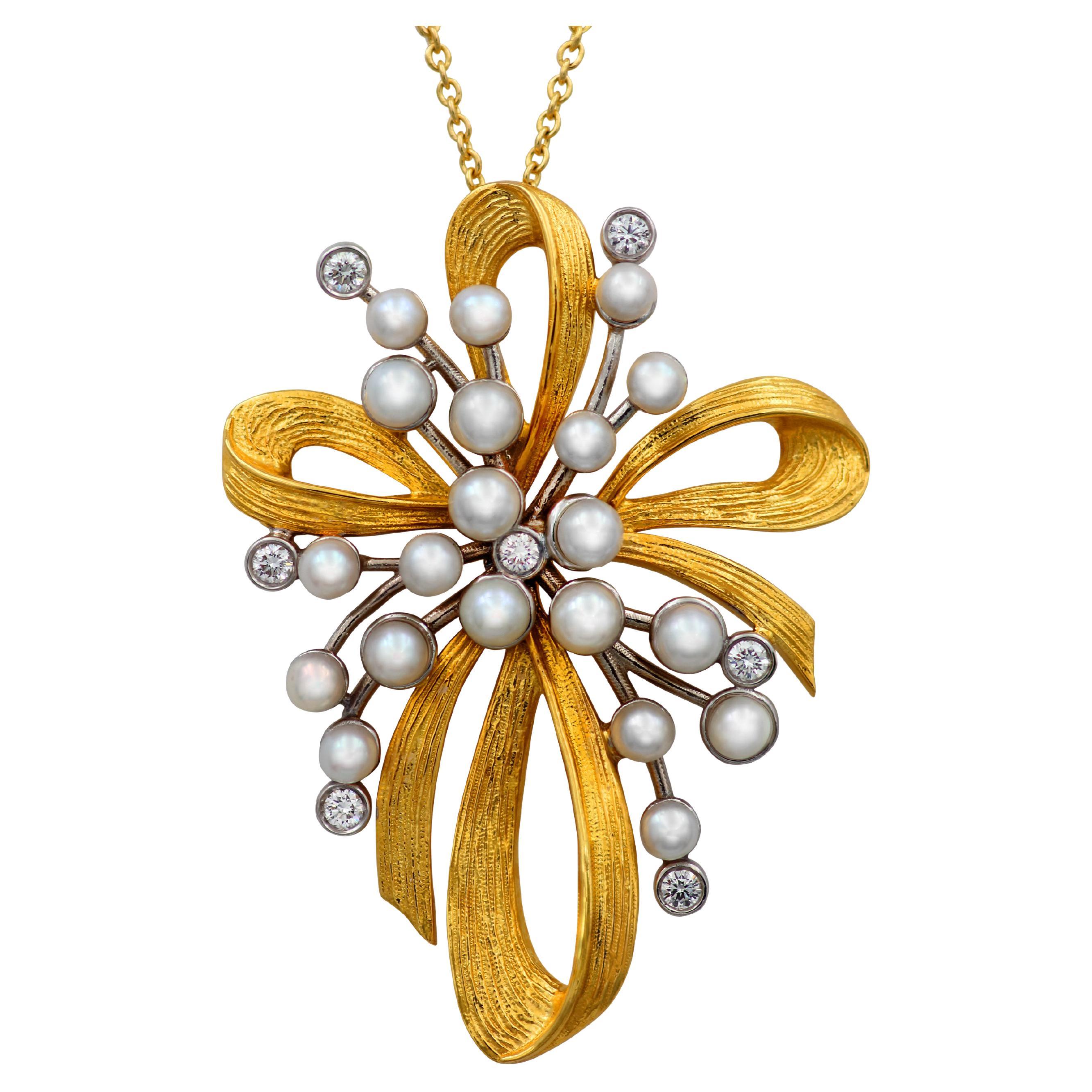 Dimos 18k Gold Cross with Princess Cut Diamonds For Sale at 1stDibs