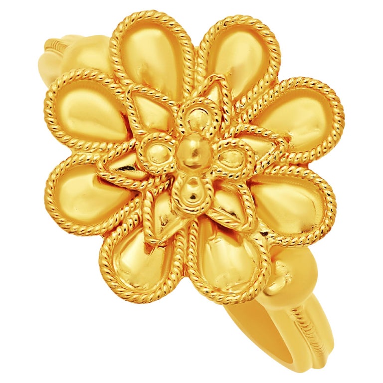 Dimos 18k Gold Triple Rosette Ring For Sale at 1stDibs