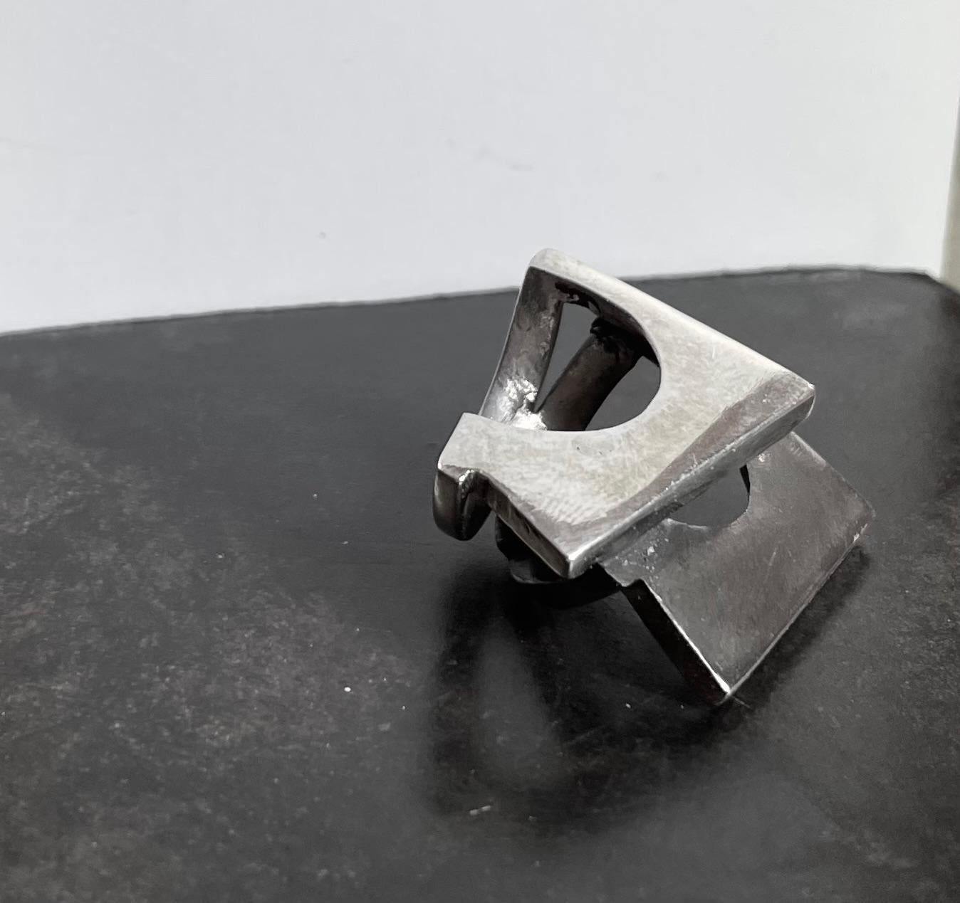 Dina González Mascaró "2 steps" ring in sterling silver For Sale at 1stDibs