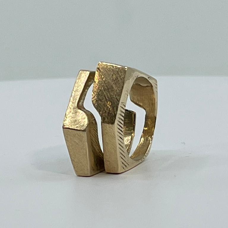 Dina González Mascaró "pair" ring in 18K yellow gold limited edition ...