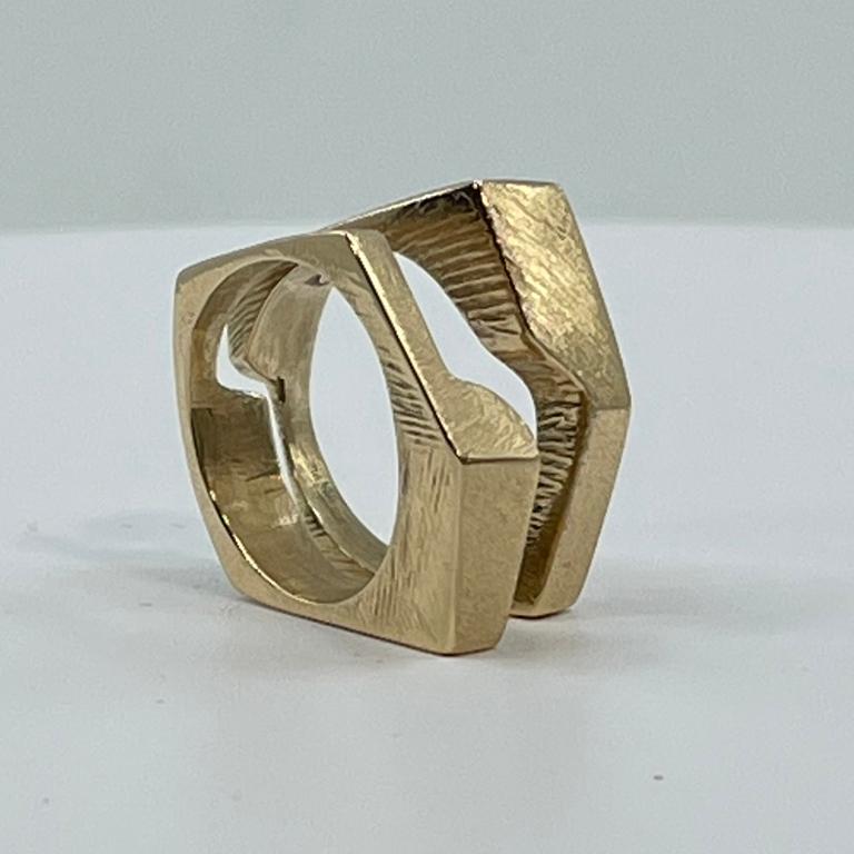 Dina González Mascaró "pair" ring in 18K yellow gold limited edition ...
