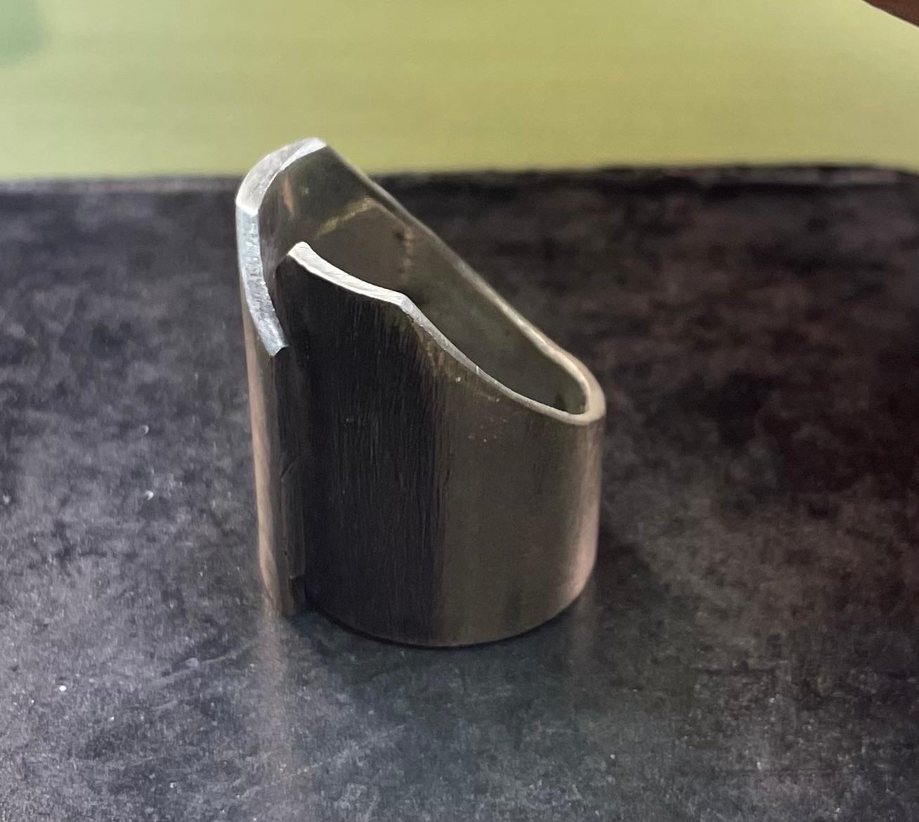 Dina González Mascaró "vest" ring in sterling silver For Sale at 1stDibs