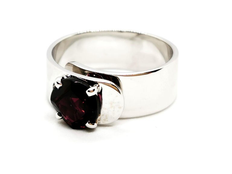 Dinh Van Ring Sixtine White Gold Garnet For Sale at 1stDibs