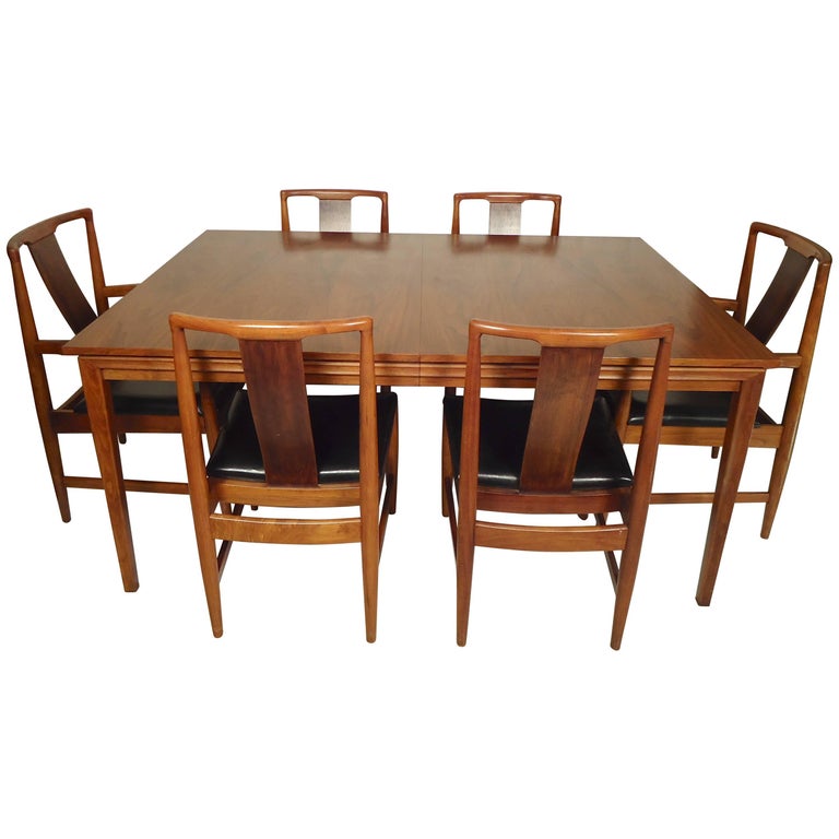 Dining Set by John Stuart For Sale at 1stDibs