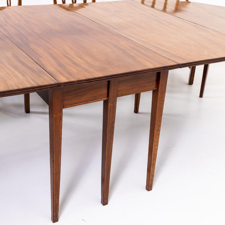 Dining Table, England, Around 1800 For Sale at 1stDibs