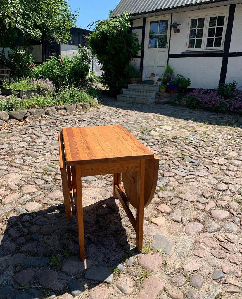 Dining Table with Two Drop-Down Leaves For Sale at 1stDibs | table ...