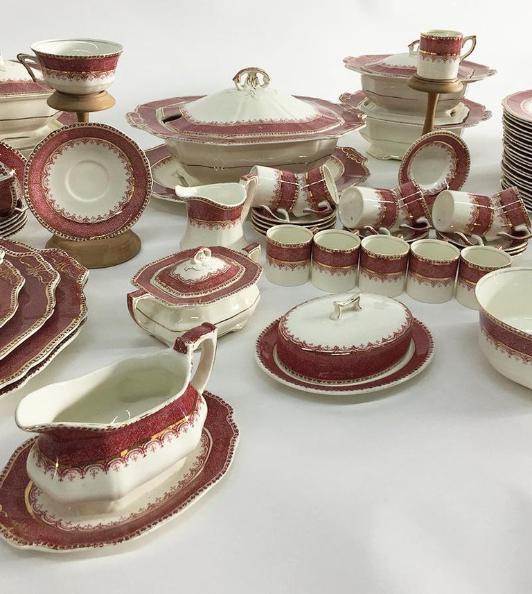 Dinner Service, Alfred Meakin, Marlborough, England, 1907-1913, 115 ...