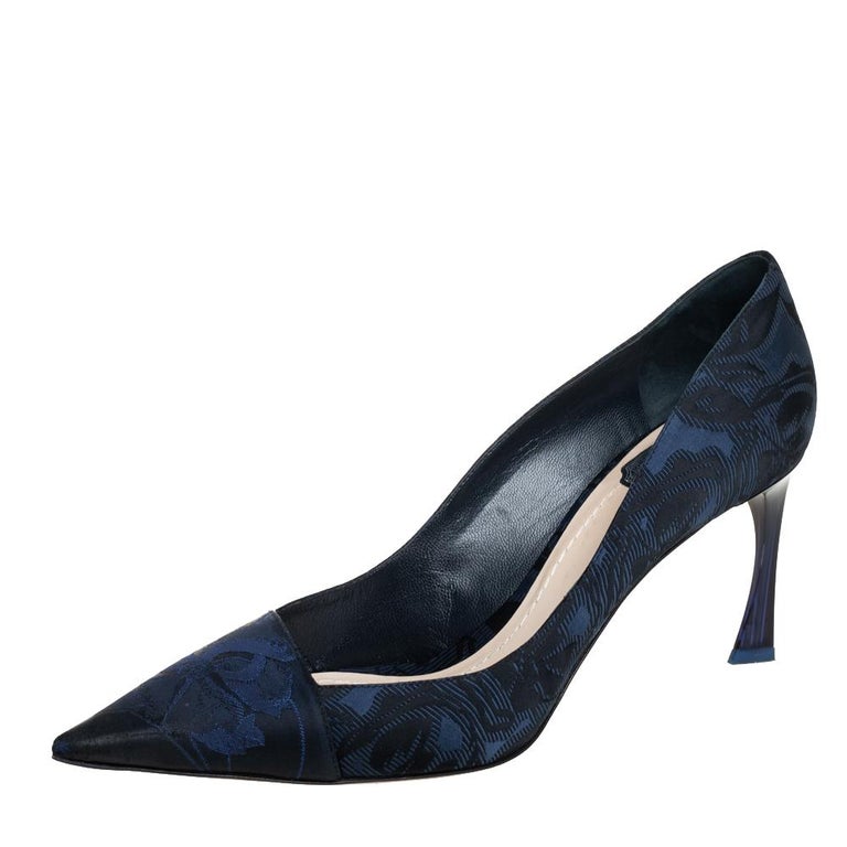 Dior Blue/Black Floral Jacquard Fabric Pointed Toe Pumps Size 41 at 1stDibs